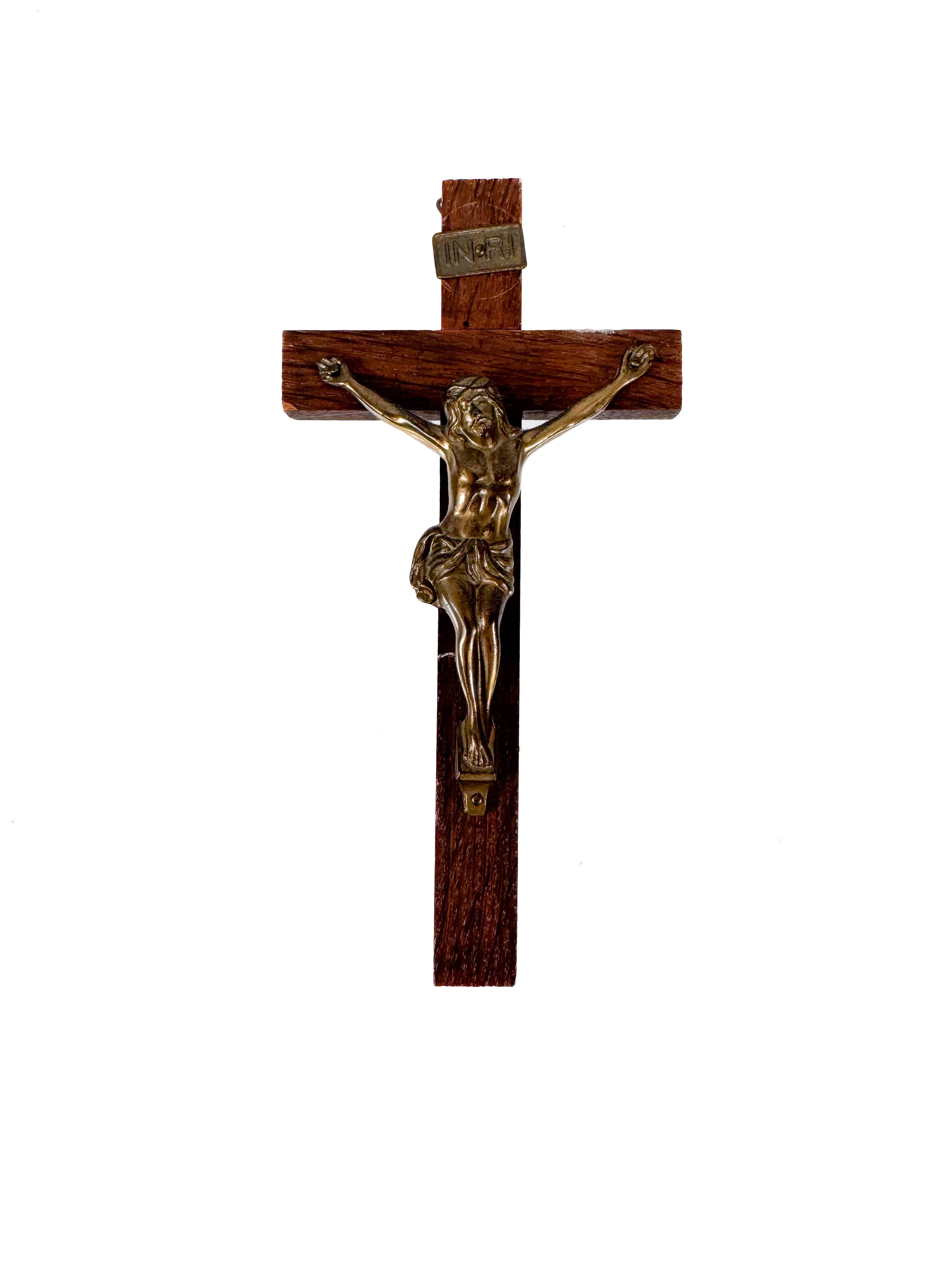 Vintage Crucifix - Brass Jesus on Wooden Cross - 6" Tall – The Cat Vintage